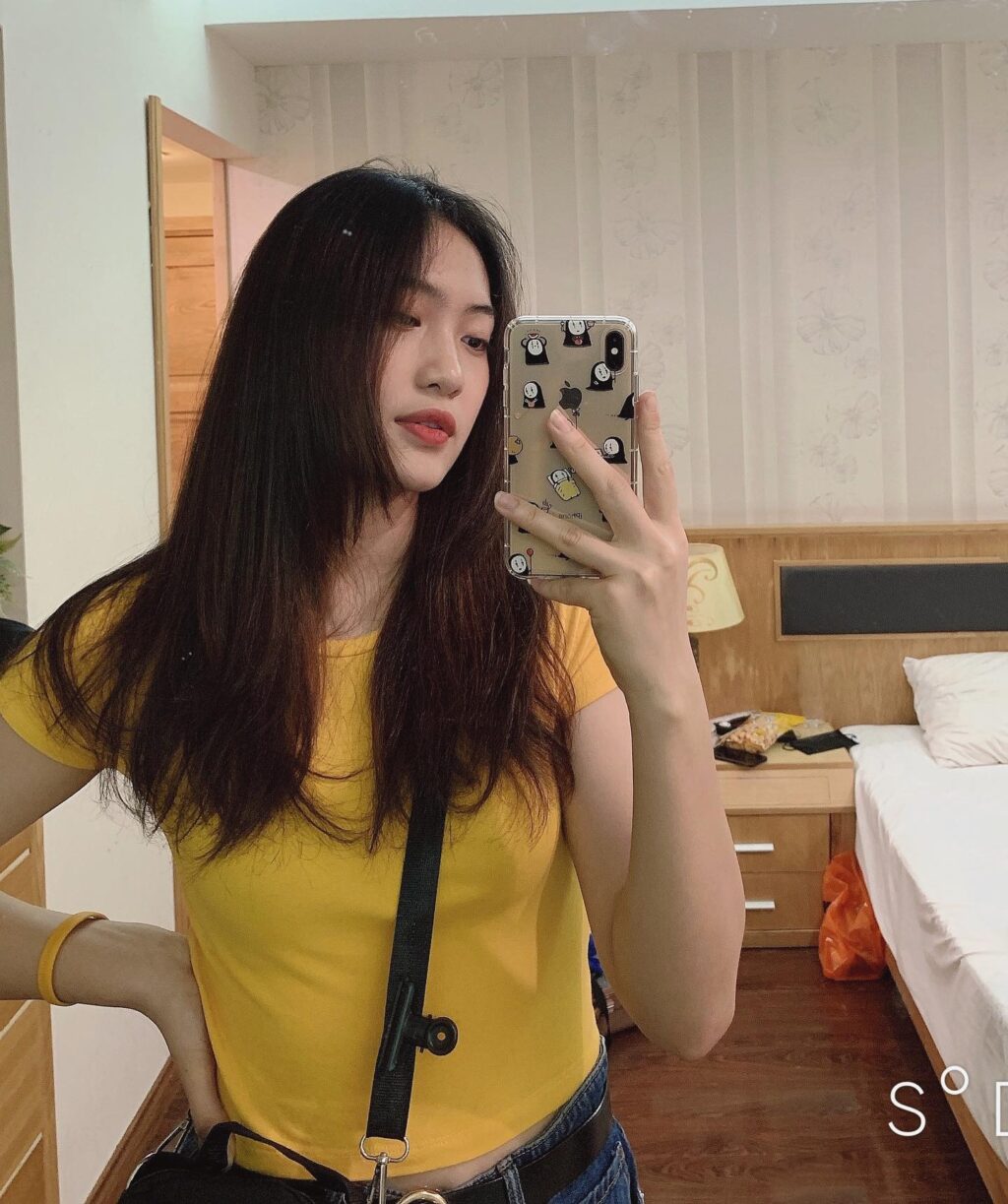 เปิดวาร์ปสาวสวย เฉิ่น เวียด เฮือง Viethuongg08 นักวอลเลย์บอลหญิง